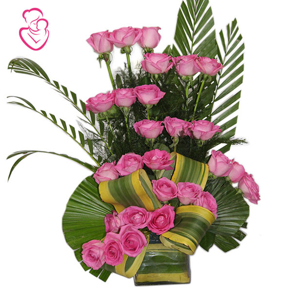 Send Attractive Bouquet of 25 Pink Roses Online - PR17MD080MD17 | Giftalove