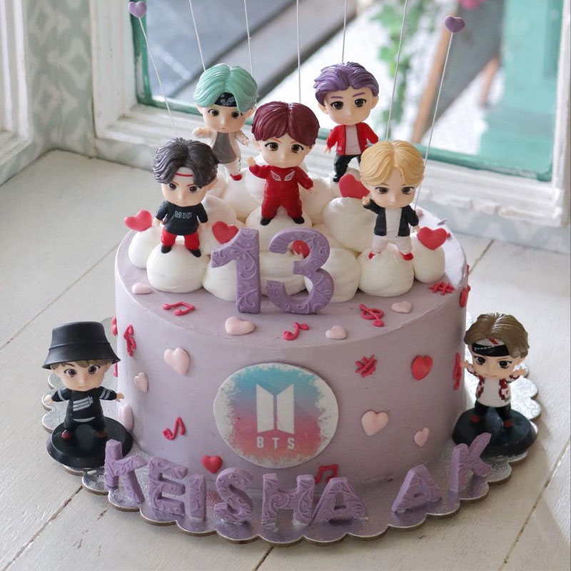 Send Designer BTS Vanilla Cake Online - GAL23-110637 | Giftalove