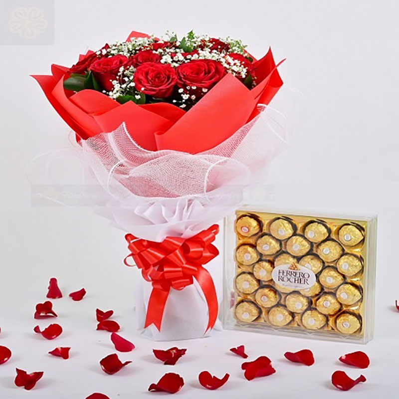 Send Red Roses Bouquet with Chocolate Box for Valentines Day Online ...